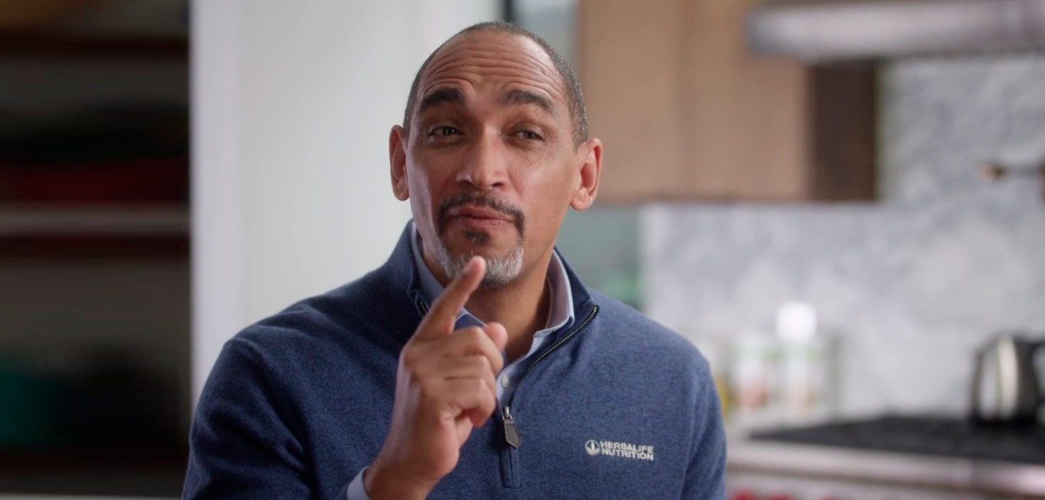11 frases de MARK HUGHES, fundador y primer CEO de Herbalife