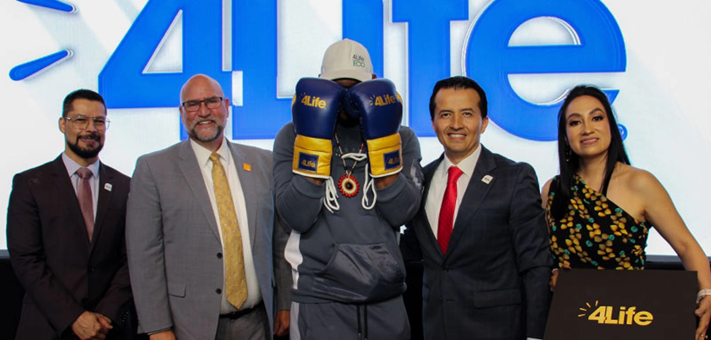 Un reconocido boxeador, embajador de Team 4Life, está listo para su ...